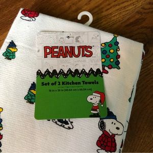 Peanuts | Kitchen | Peanuts Set Of 2 Kitchen Towels Snoopy Woodstock ...